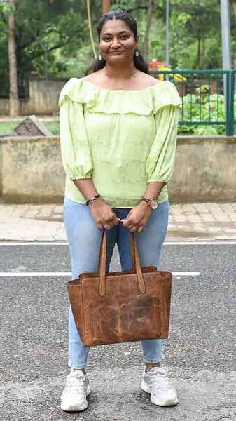 Twill Biscuit Mahitha by Chiaroscuro